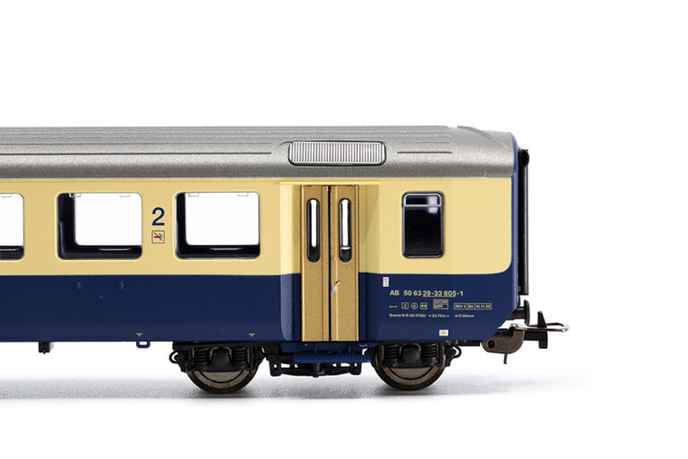 EW I Personenwagen der BLS von Piko – Modellbahn Schweiz